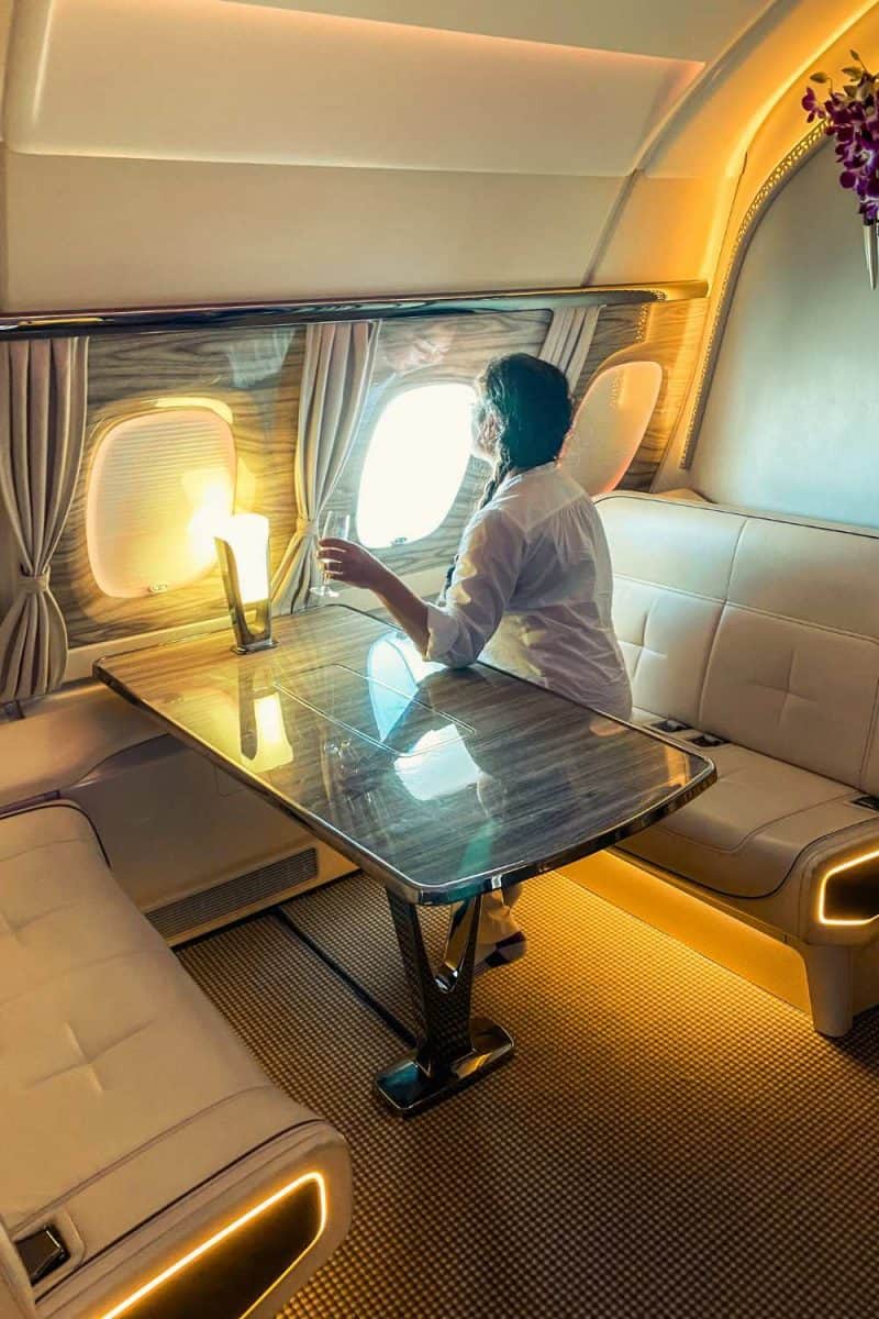 HOW TO FLY FIRST-CLASS LIKE THE RICH AND FAMOUS FOR (ALMOST) FREE ...